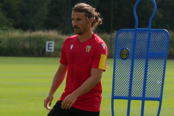 Yannick Cahuzac nommé capitaine du RC Lens par Franck Haise - Lensois.com