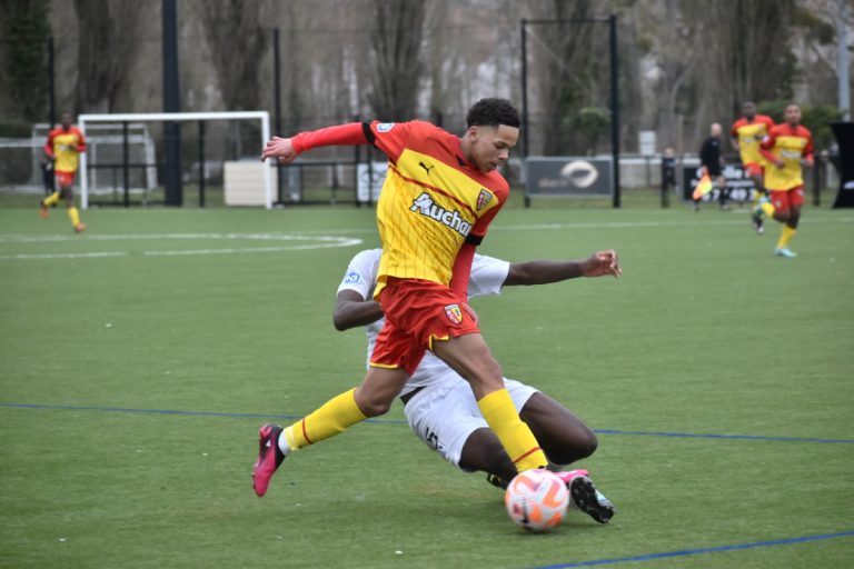2023-2024, nouvelle étape au RC Lens pour Ayanda Sishuba, attendu à la ...