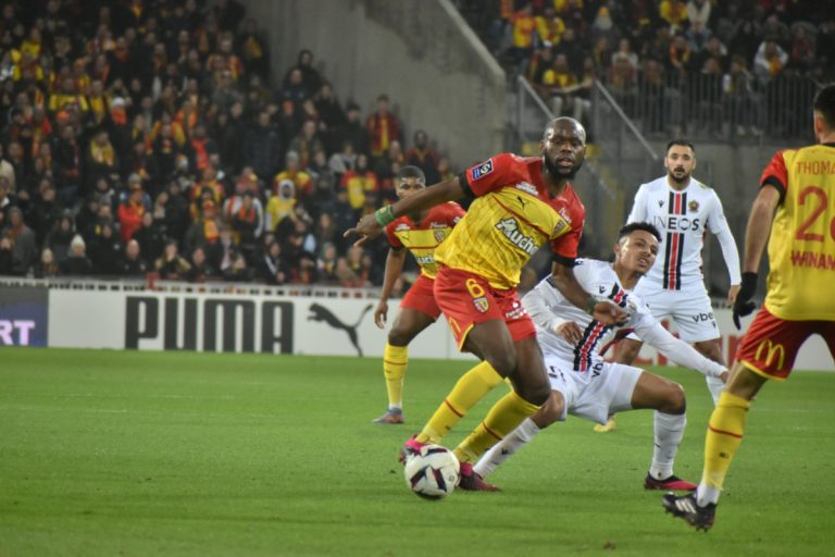 Jean Onana de retour à l’entraînement avec les autres internationaux ...