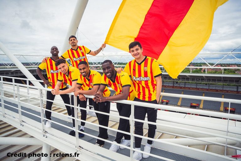 Le nouveau maillot domicile du RC Lens de sortie ce samedi