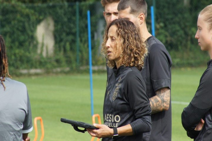Sarah M'Barek : « On est humbles, mais aussi ambitieuses » - Lensois.com